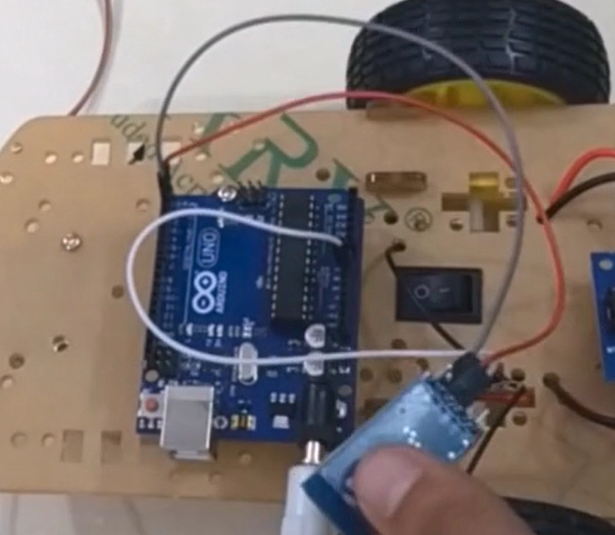 Bluetooth Controlled Robot Using Arduino - LearningBix